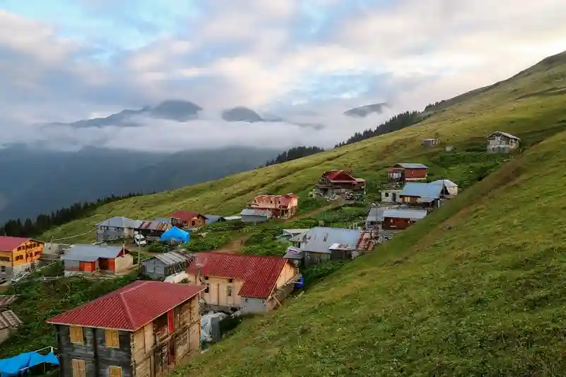 Les 15 plus beaux villages des Pyrénées à visiter absolument ...